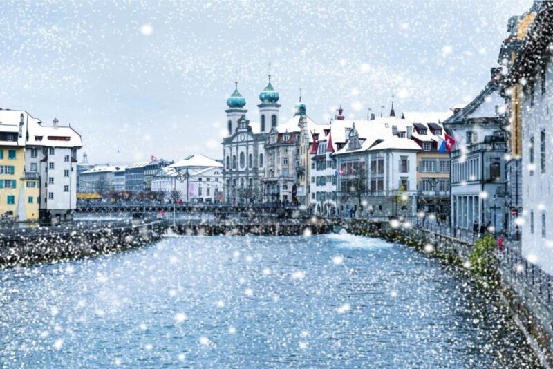 A Wonderful Christmas Tour in Lucerne - Exploring Lucernes Historic Old Town