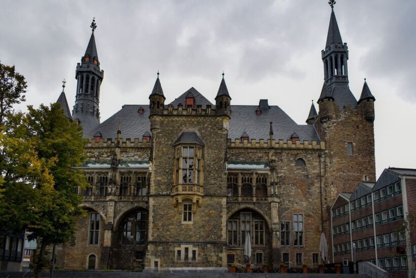 Aachen - Historic walking tour - Who Should Consider This Tour?