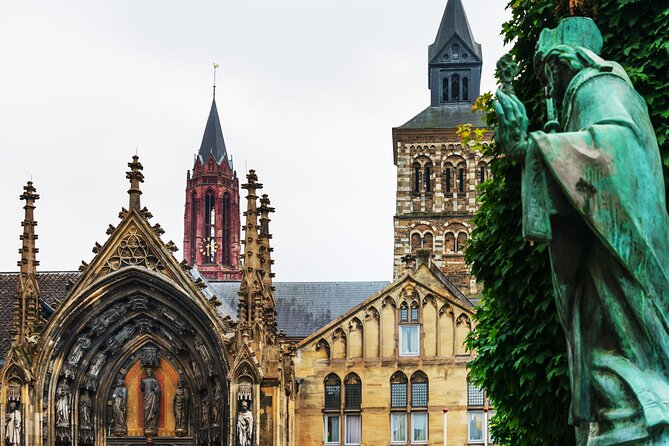 Aachen Scavenger Hunt and Highlights Self-Guided Tour - Key Points