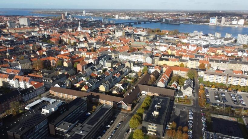 Aalborg: Express Walk with a Local in 60 minutes - Who Should Join This Tour?