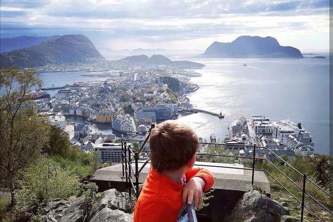 Aalesund Highlights +Alnes the Most Beautiful Island 3H Excursion - Unique & Historic Locations