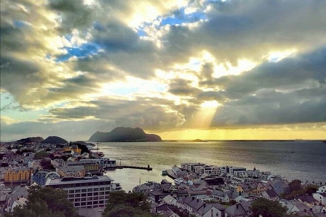 Aalesund Highlights +Alnes the Most Beautiful Island 3H Excursion - Personalized Service