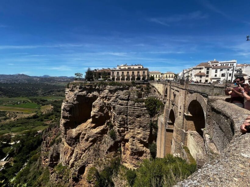 ab Mijas: Private VIP-Tour Ronda und Setenil de las Bodegas - What You Can Expect on the Day
