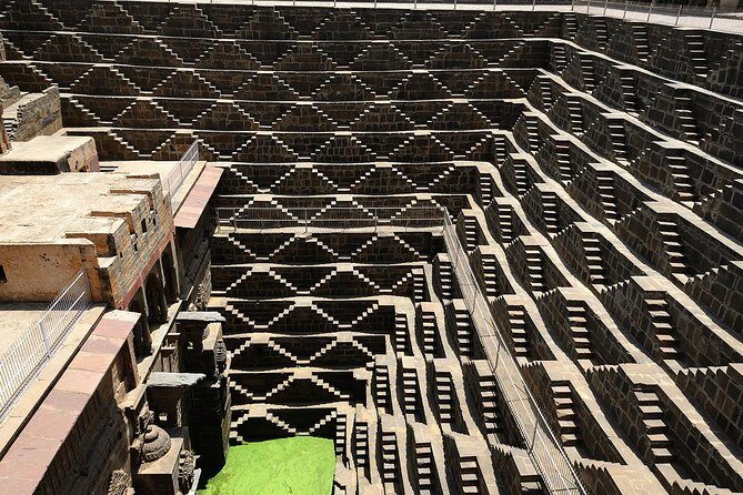 Abhaneri & Fatehpur Sikri Tour From Jaipur with Agra Drop - The Final Stretch: Drop-Off in Agra