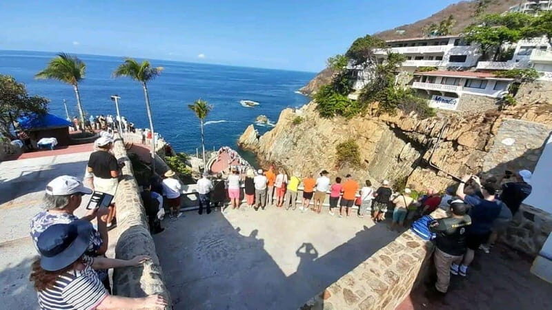 Acapulco: Express Cliff Diving Show Tour - The Value and Who It’s For