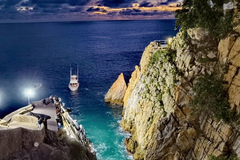 Acapulco: Express Cliff Diving Show Tour - FAQ