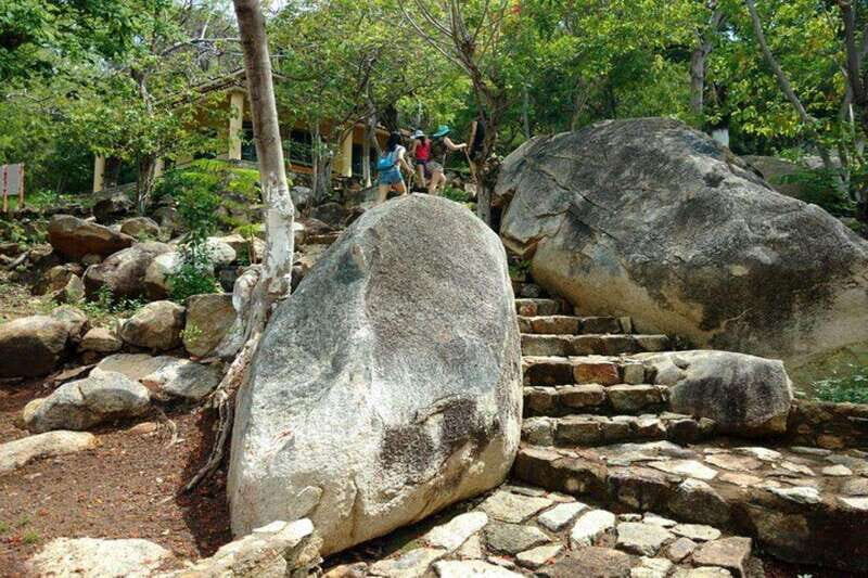 -Acapulco: Palma Sola Petroglyphs Experience Market + Lunch - Practical Details and Tips