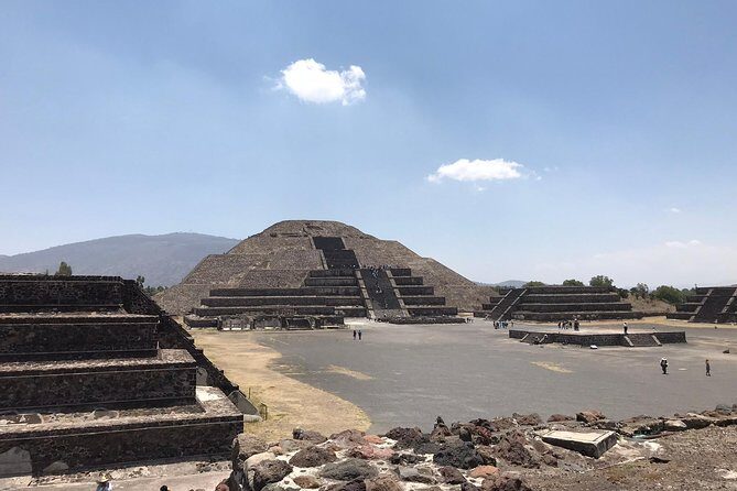 Acolman-Teotihuacán-Plaza of the Three Cultures- Craft Workshop - A Closer Look at the Tour Experience