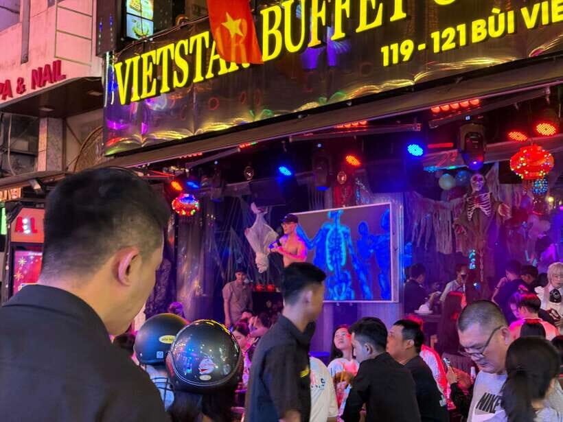 Acoustics Live Music And Saigon Night Life Street Food fix - Key Points