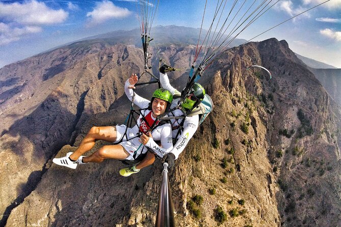 Acrobatic Paragliding Tandem Flight above south Tenerife - Practical Tips for Future Flyers