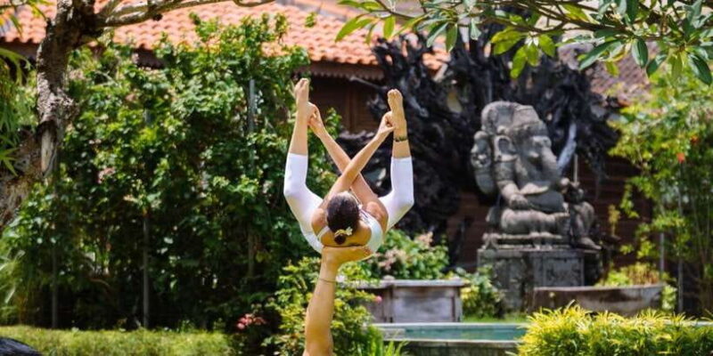 Acroyoga Class - Included and Not Included