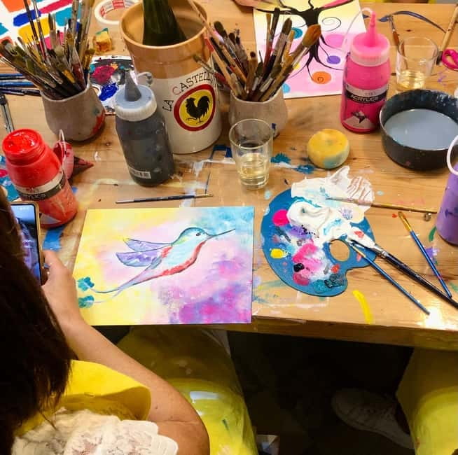 Acrylic Painting in the Heart of Palmas Old Town - Key Points