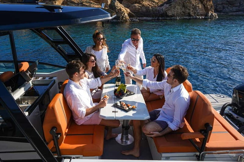 Adamantas: Speedboat Day Trip with Snorkel, Meals & Open Bar - Who Will Love This Tour?
