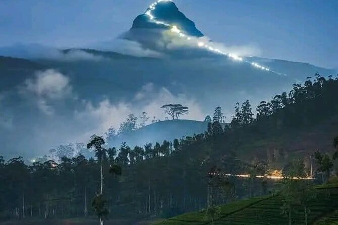 Adams Peak Night Hike Experience [One Day & ALL INCLUSIVE] - Why Travelers Love This Tour