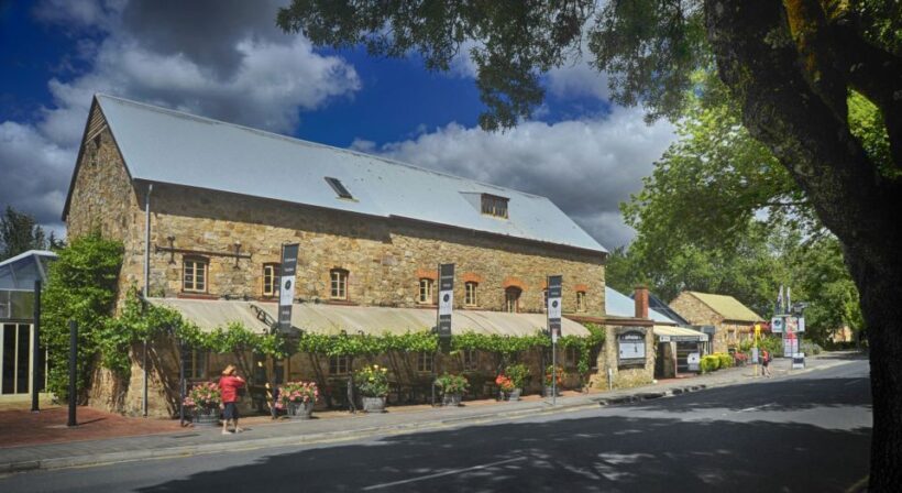 Adelaide: Adelaide Hills and Hahndorf Guided Tour with Lunch - Authentic Experiences and Hidden Gems