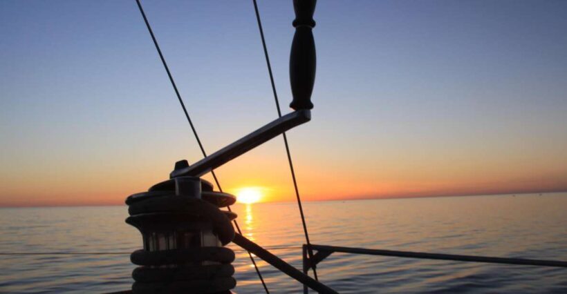 Adelaide: Glenelg Twilight Catamaran Cruise with Drink - The Sum Up