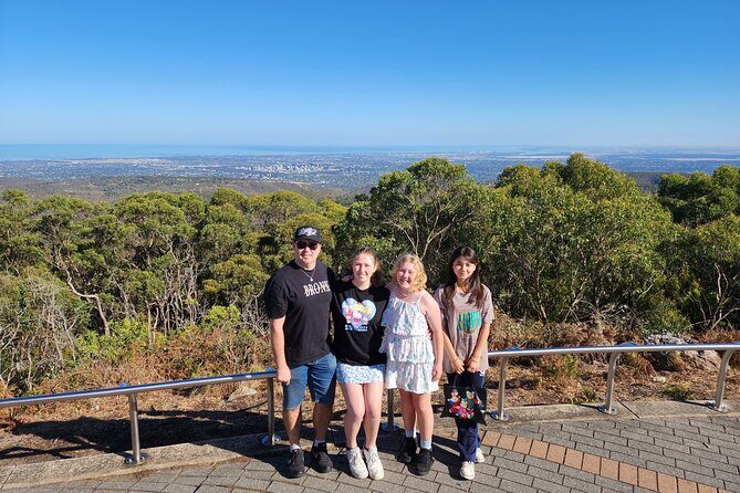 Adelaide Hills Cleland Wildlife Park and Hahndorf Minibus Tour - FAQ
