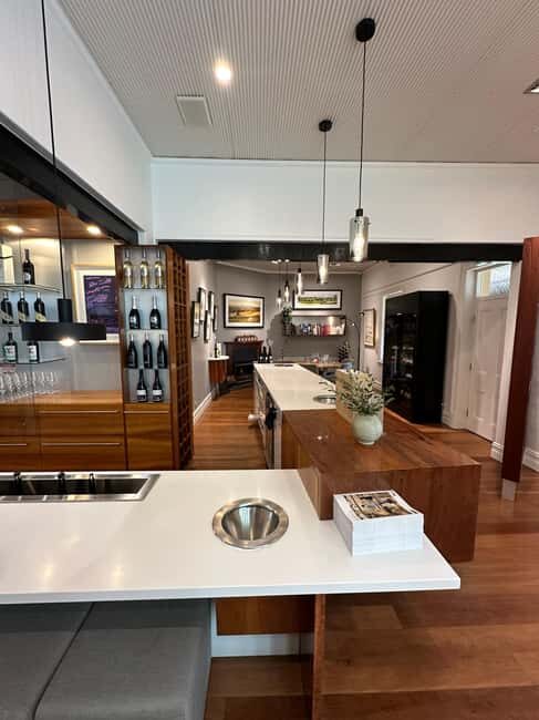 Adelaide: Private Boutique Wine Tasting & Sightseeing Tour - An Inside Look at the Adelaide Private Boutique Wine & Sightseeing Tour