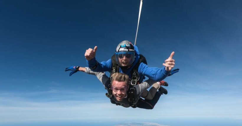 Adelaide: Tandem Skydiving over Lake Alexandrina - Facilities and Additional Offerings