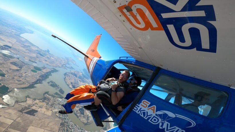 Adelaide: Tandem Skydiving over Lake Alexandrina - FAQs