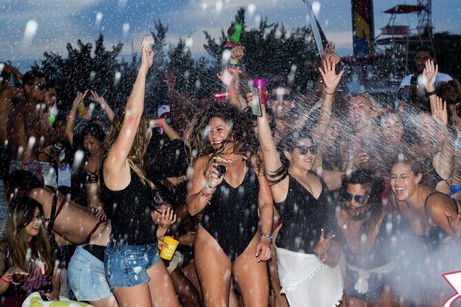 Adults only Hip Hop Sessions Boat Party Cancun - The Experience in Detail