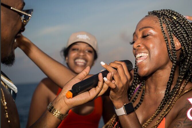 Adults only Hip Hop Sessions Boat Party Cancun - Authentic Guest Opinions