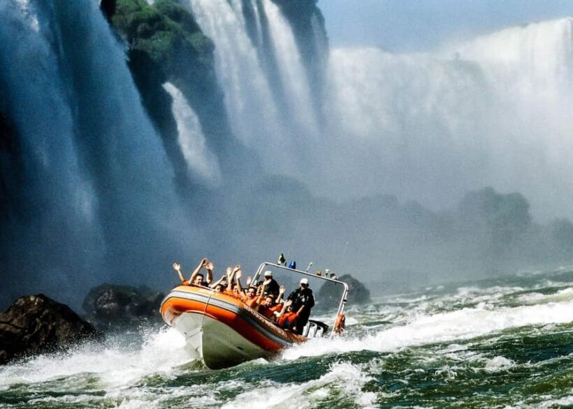 Adventure at Iguazu Falls: Safari, Bird Park, and Waterfalls - An In-Depth Look at the Tour Experience
