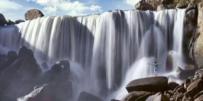 Adventure Day in Arequipa: Pillones Waterfall + Rock Forest - Starting the Journey through the Countryside