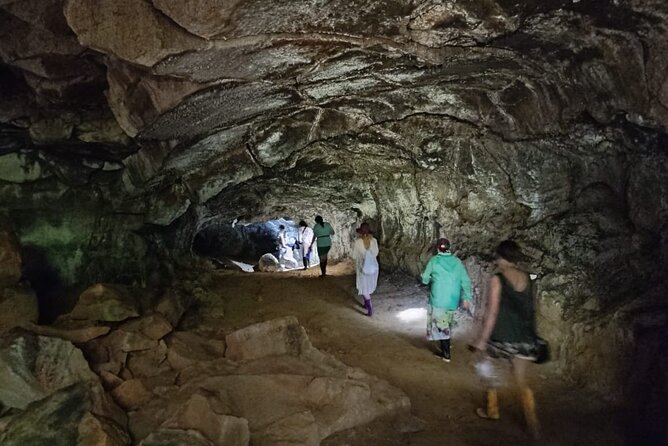 Adventure With Turtles, Lava Tunnels and Los Gemelos Craters - Exploring the Lava Tunnels