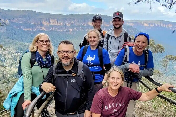 Adventurous Blue Mountains hike up the iconic Three Sisters - Key Points