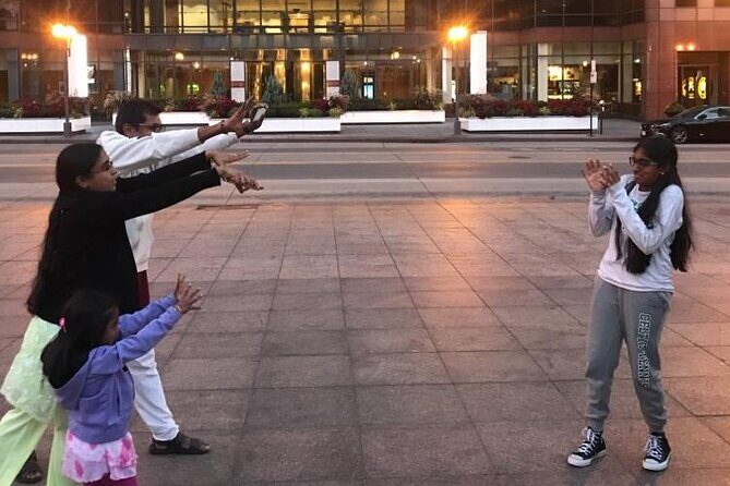 Adventurous Scavenger Hunt in Chicago by Crazy Dash - A Fun, Low-Key Way to Explore Chicago