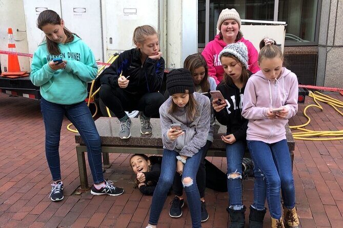 Adventurous Scavenger Hunt in Kelowna by Crazy Dash - Who Should Consider This Tour?