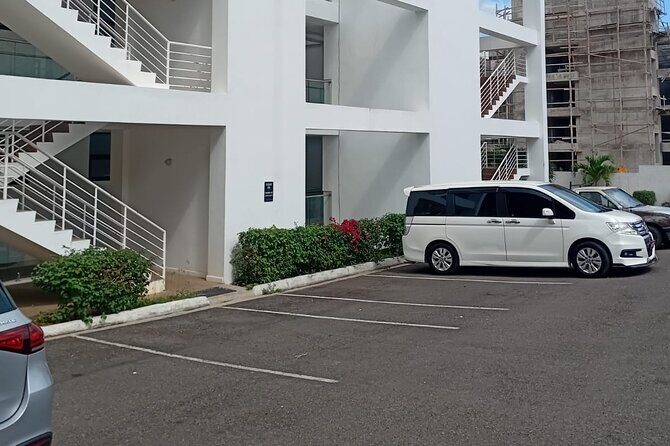Affordable Airport Roundtrip Transfers To Montego Bay hotels only - FAQ