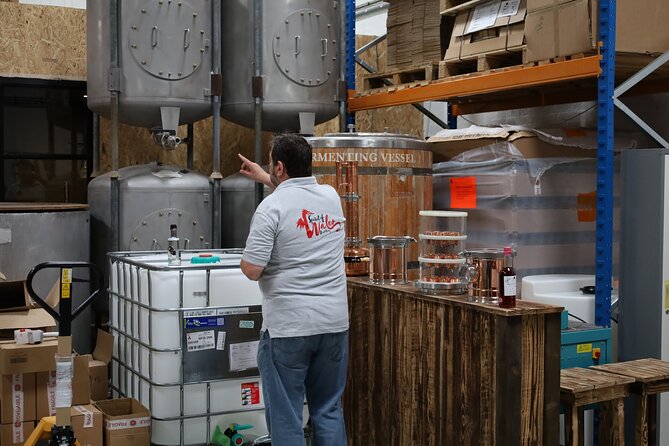 Afternoon Distillery Tour in Newport - Spirits Youll Sample