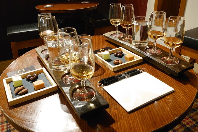 Afternoon Whisky Tasting in a Traditional Edinburgh Bar - Understanding the Nuances of Scotch Whisky