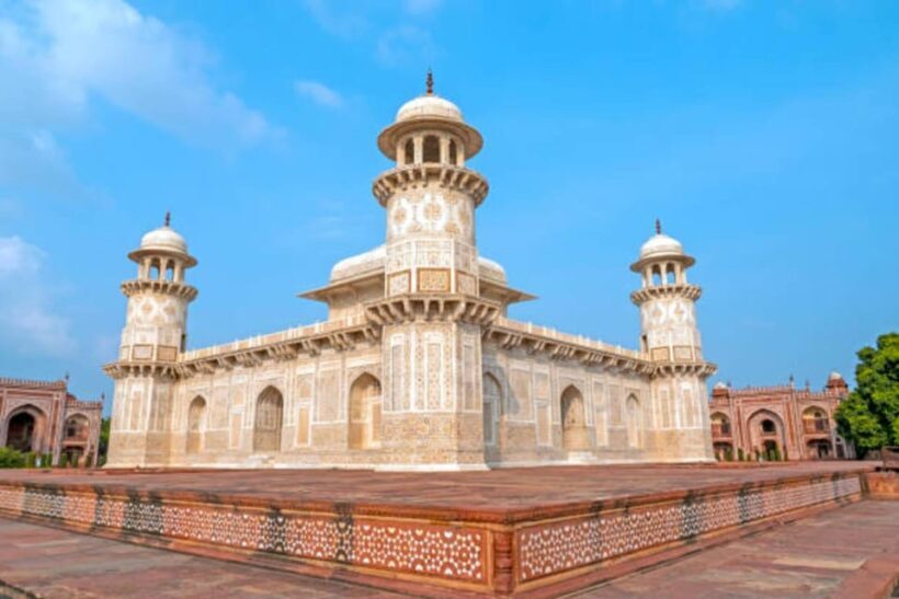 Agra: Agra fort express entry tickets - Who Should Consider This Tour?