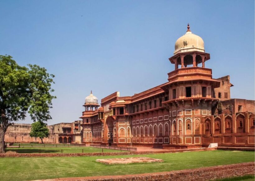 Agra: Agra Fort Skip-the-line ticket with Full Guided Tour - FAQs