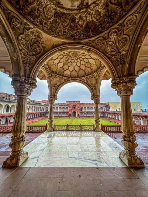 Agra: Agra Fort UNESCO World Heritage Site Walking Tour - An In-Depth Look at the Agra Fort Walking Tour