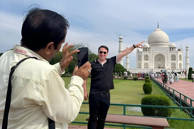 Agra: Fast-Track Taj Mahal Entry Ticket + Optional Guided Tour - Key Points