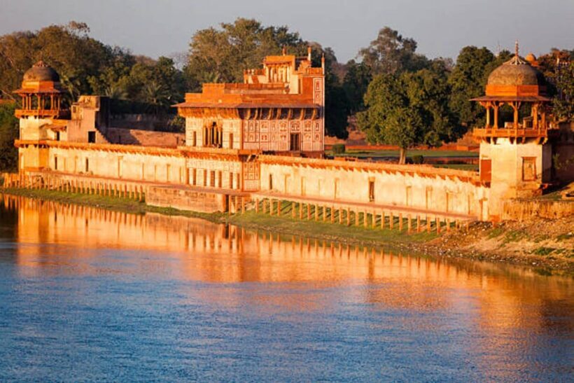 Agra fort, I'timd-ud-Daulah & Mehtab Bagh Express Tickets - Key Points