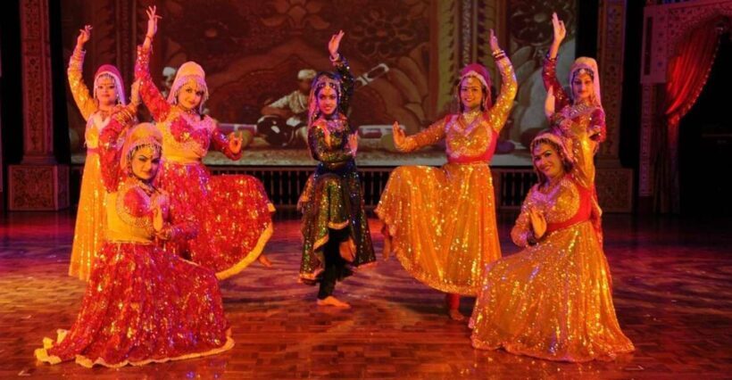 Agra: Mohabbat the Taj show tickets and agra transfers - The Experience at a Glance