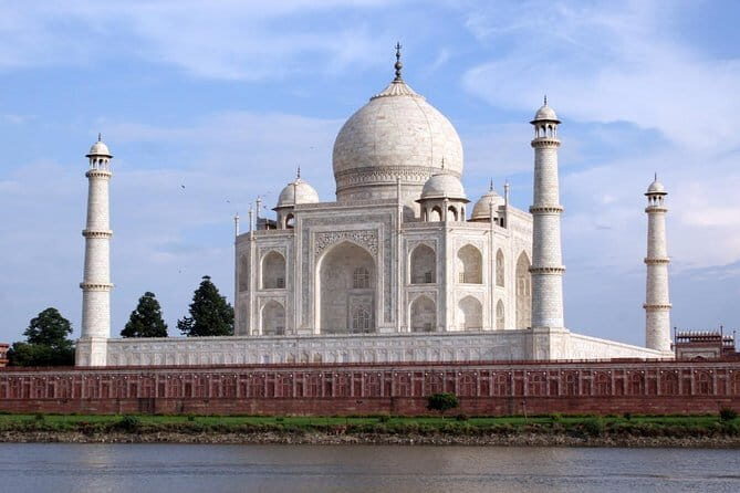Agra Sightseeing Tour with Fatehpur Sikri - The Marvel of Fatehpur Sikri