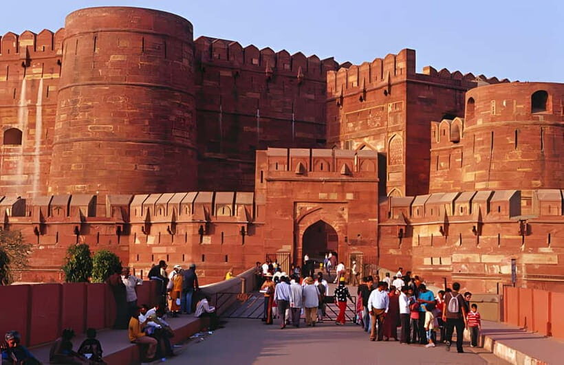 Agra: Skip The Line Taj Mahal & Agra Fort Tour with Transfer - Who Is This Tour Best Suited For?