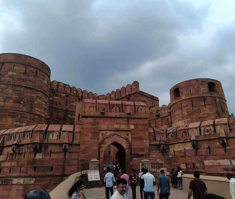 Agra: Skip-the-Line Taj Mahal & Mausoleum Guided Agra Tour - Who Should Consider This Tour?