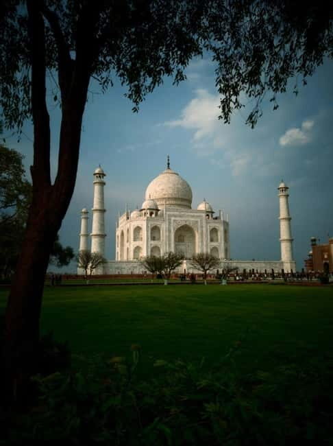 Agra: Taj Mahal & Agra Fort Private Tour with 5*Lunch - FAQs
