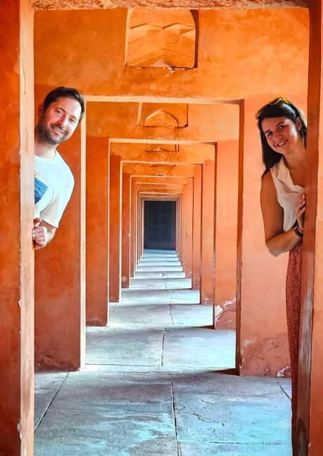 Agra: Taj Mahal and Agra Fort Skip-the-Line Guided Tour - Key Points