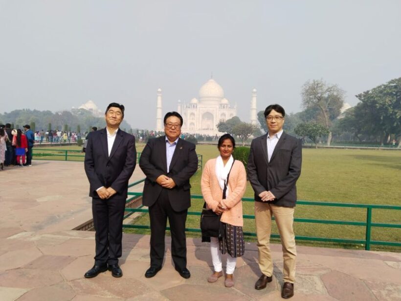 Agra: Taj Mahal and Agra fort Tour with guide - The Authenticity Factor
