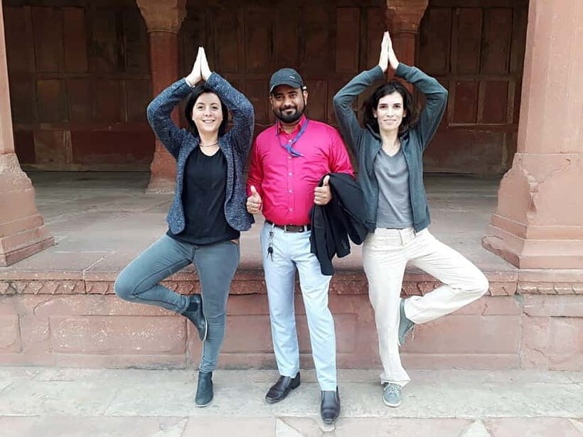 Agra: Taj Mahal and Mausoleum Guided Tour with Skip-the-Line - Who Should Consider This Tour?
