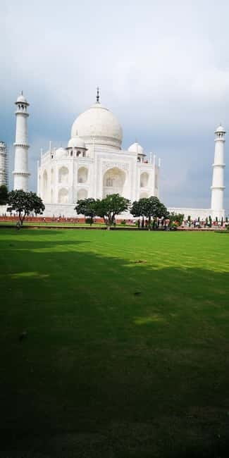 Agra: Taj Mahal Jump the Queue Entrance Ticket - Practical Tips for Making the Most of Your Visit