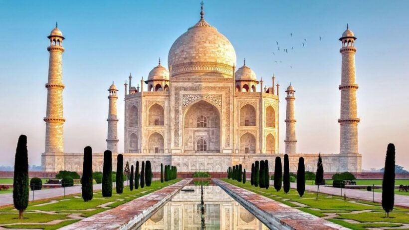 Agra: Taj Mahal Private Guided Tour with Mausoleum Entry - Authentic Experiences and Authenticity